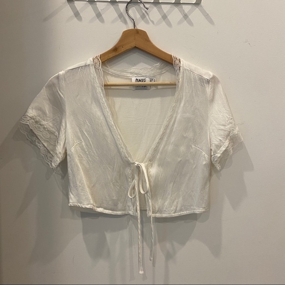 Princess Polly | Tops | Princess Polly Tie Front Top | Poshmark